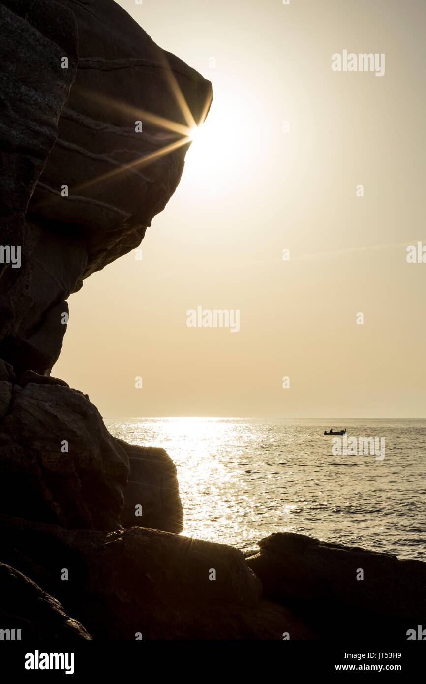 Shot beautiful big sunrise sun hi-res stock photography and images - Alamy
