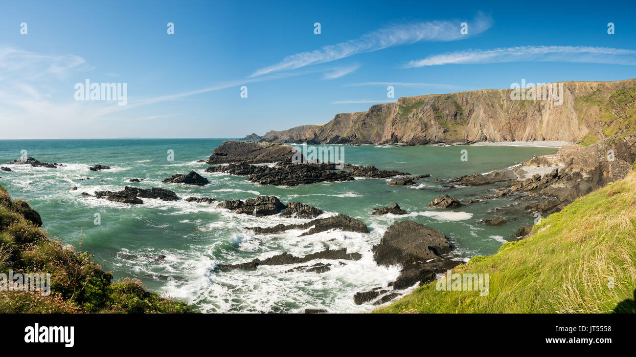 North devon coast rock formation hi-res stock photography and images ...