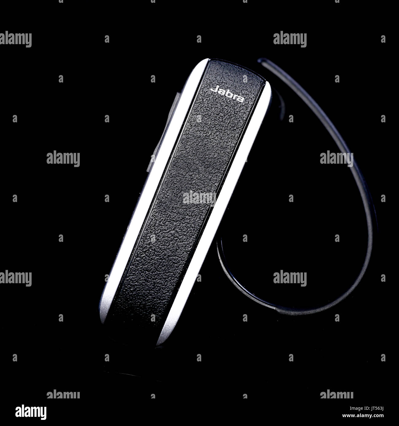 Mobile phone driving bluetooth hi-res stock photography and images - Alamy