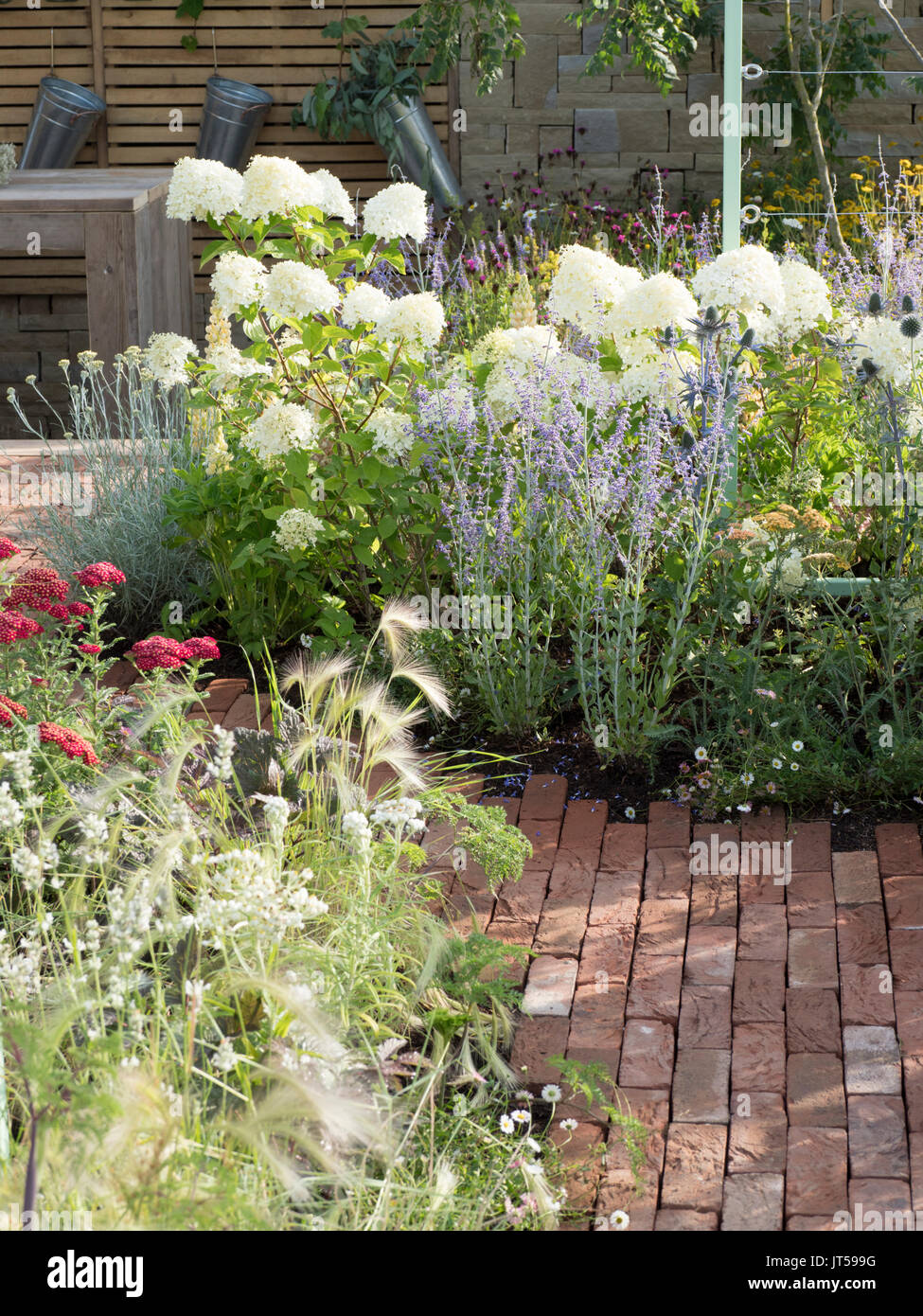Arrange : Rearrange show garden designed by Anna Rhodes and Joshua ...