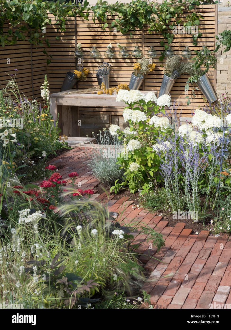 Arrange : Rearrange show garden designed by Anna Rhodes and Joshua ...