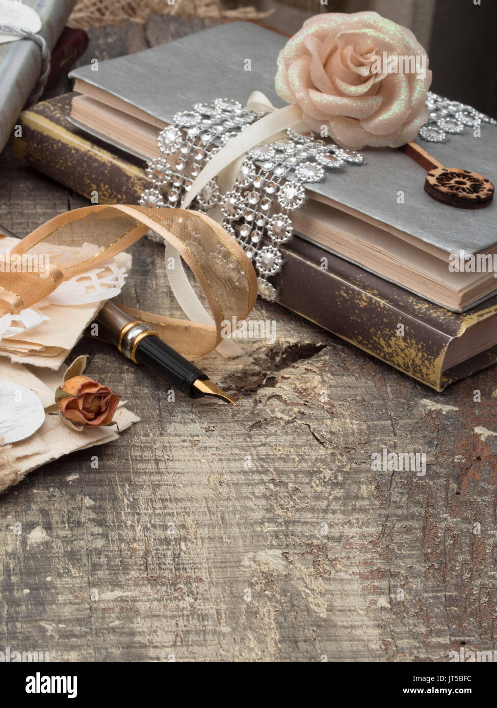Antique writing accessories hi-res stock photography and images - Alamy