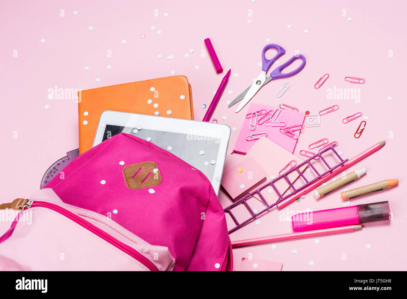 Schoolbag schooling hi-res stock photography and images - Alamy
