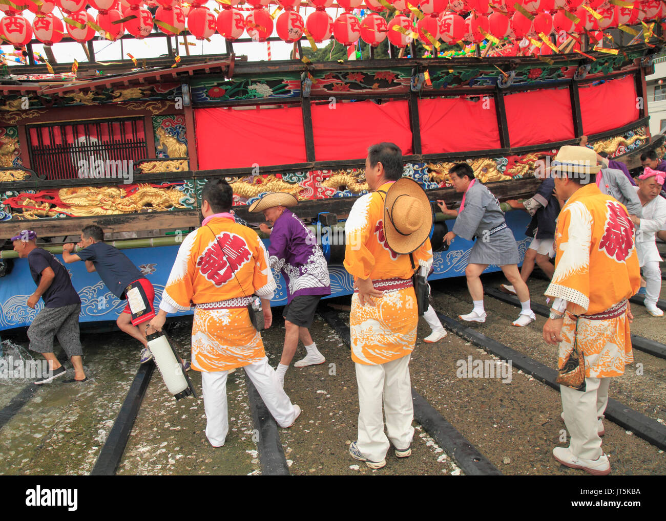 Japan, Manazuru, Kibune Matsuri, festival, launching a boat, people ...