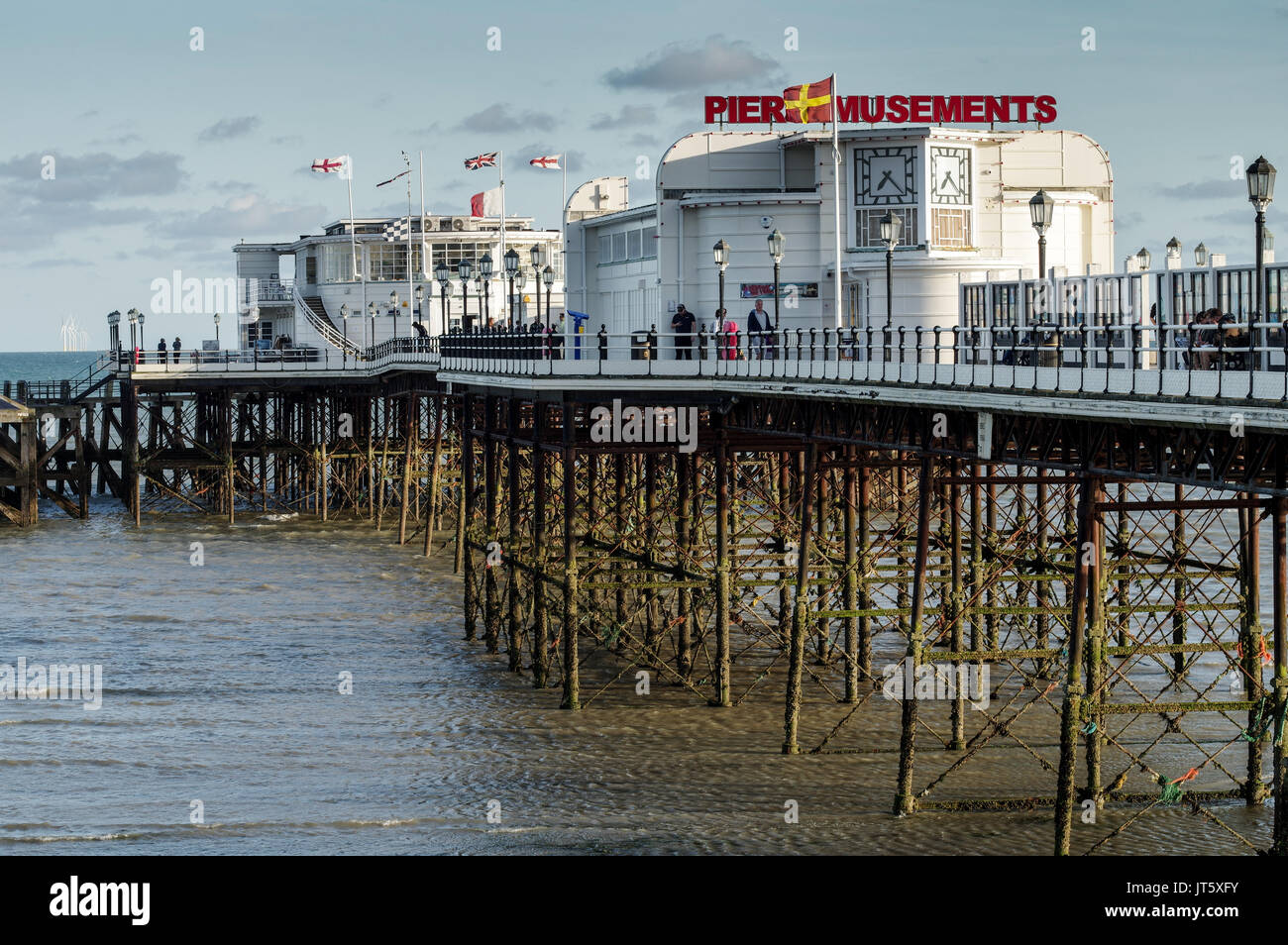 Beach and pier pavilion worthing hi-res stock photography and images ...