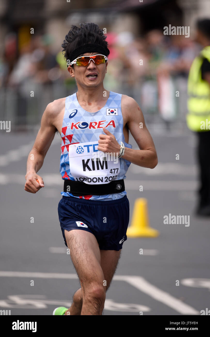 Hyosu Kim of Korea running in the IAAF World Championships 2017 ...