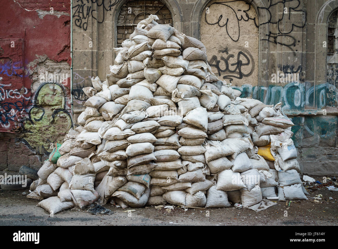 Pile of sandbags hi-res stock photography and images - Alamy