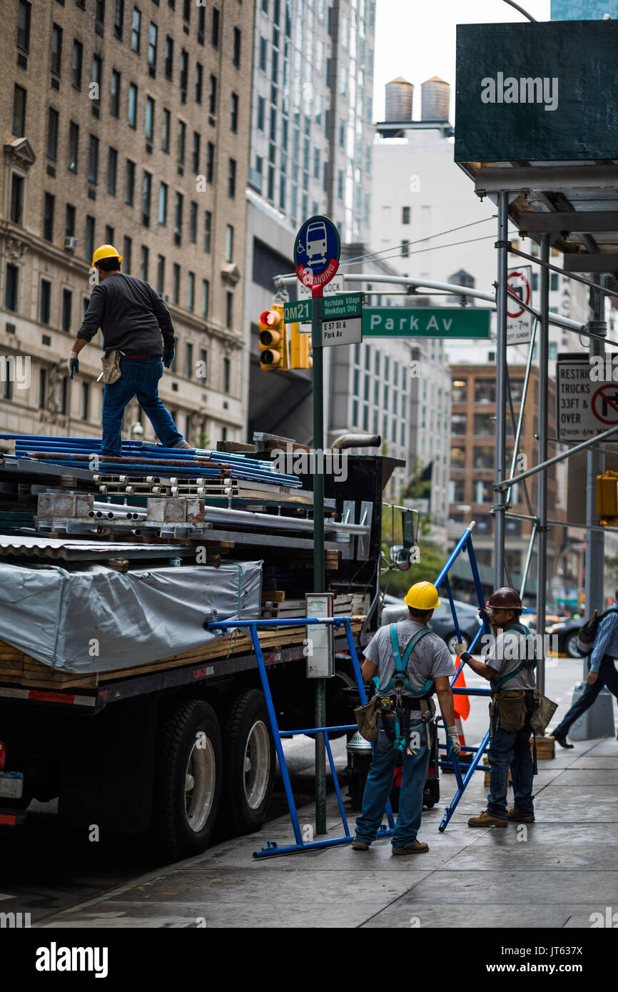 Construct materials building workers hi-res stock photography and ...