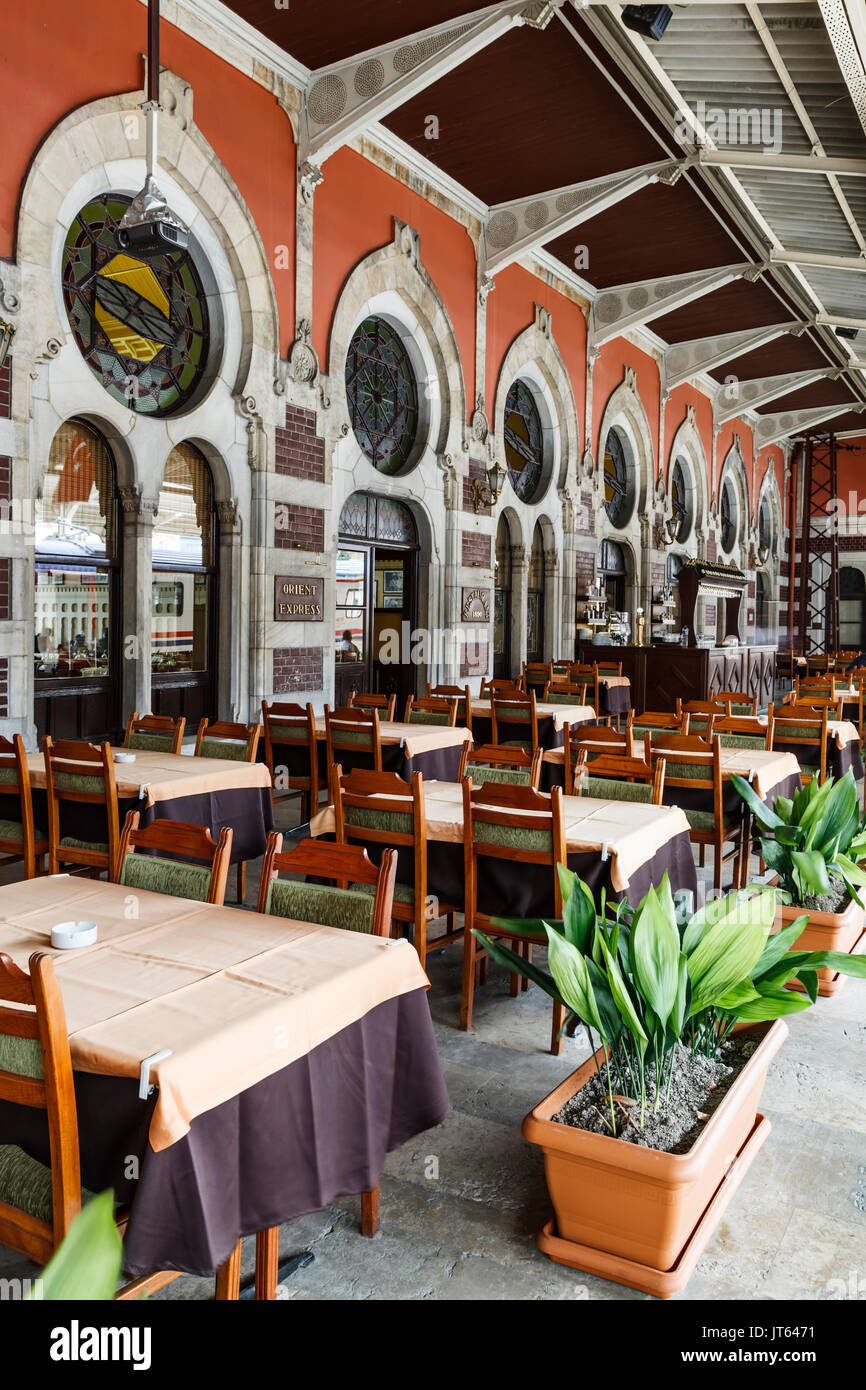 Train station istanbul hi-res stock photography and images - Alamy