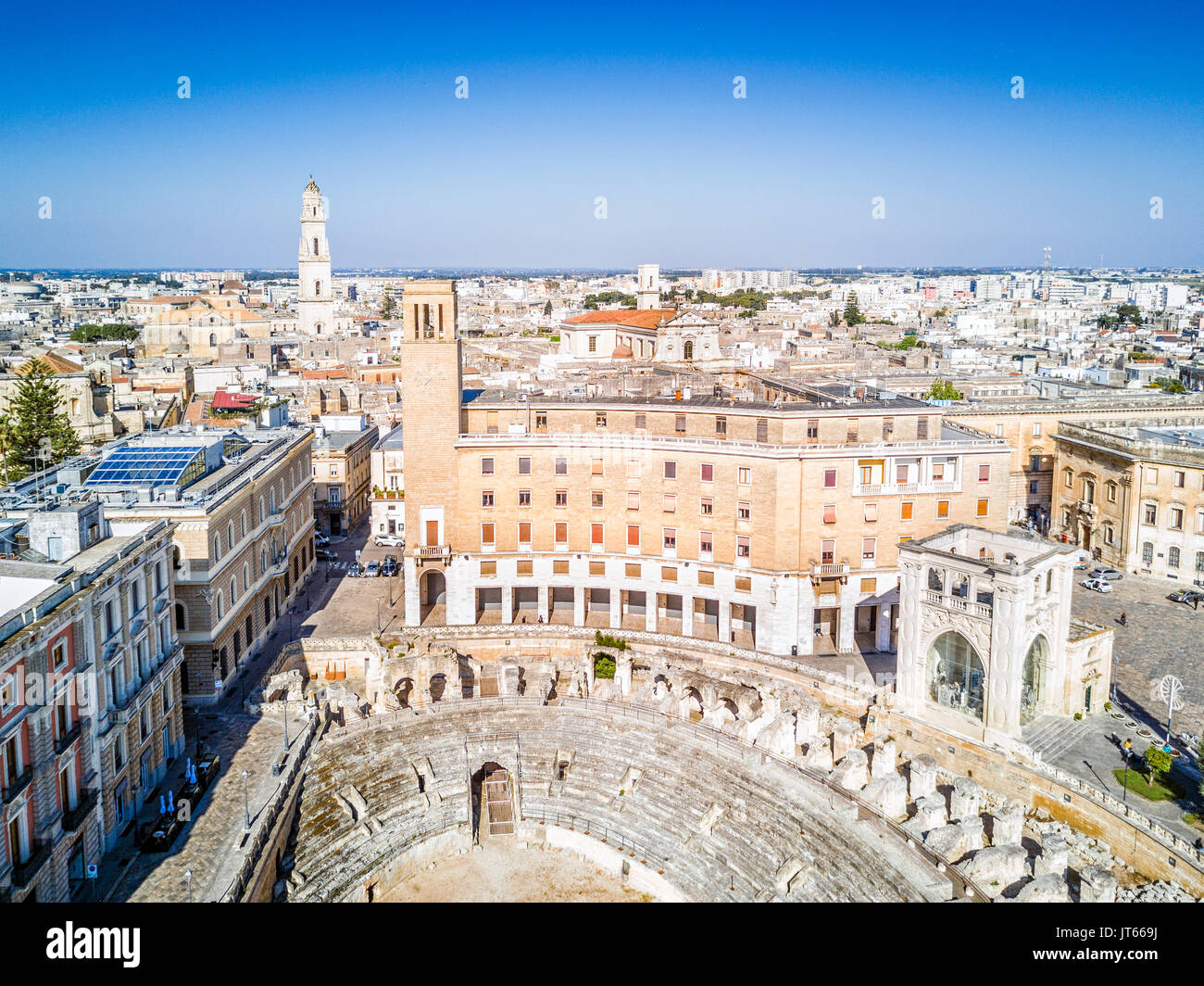 Historic city center of Lecce in Puglia, Italy Stock Photo - Alamy