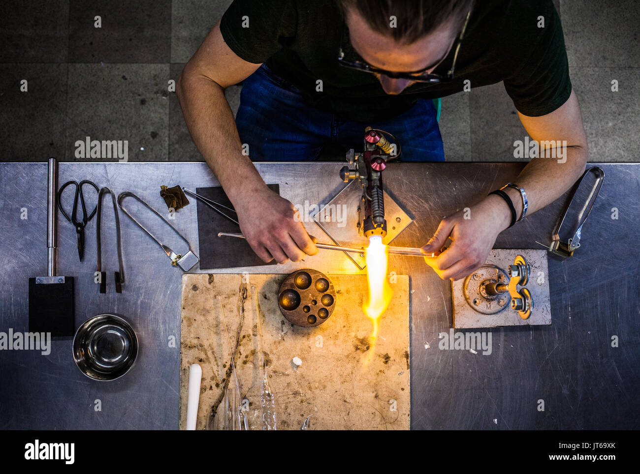 Flameworking hi-res stock photography and images - Alamy