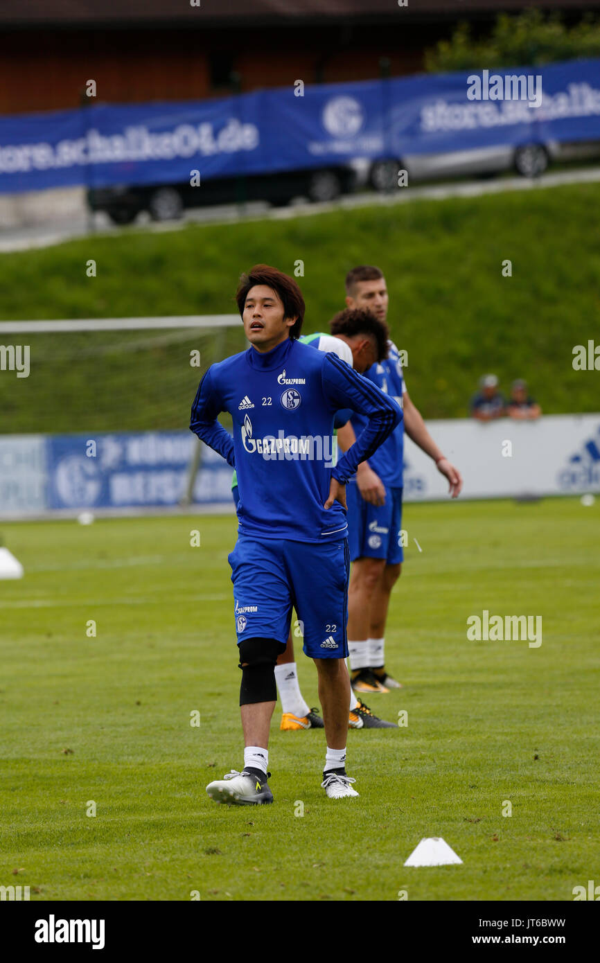 Atsuto uchida player fc schalke hi-res stock photography and images - Alamy