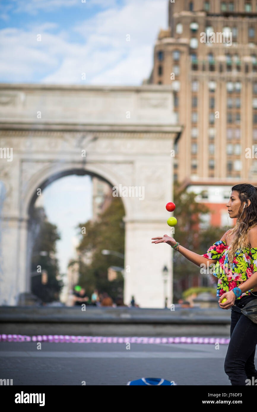 NEW YORK, USA - October 17, 2016. Woman Juggling with Balls, in the ...