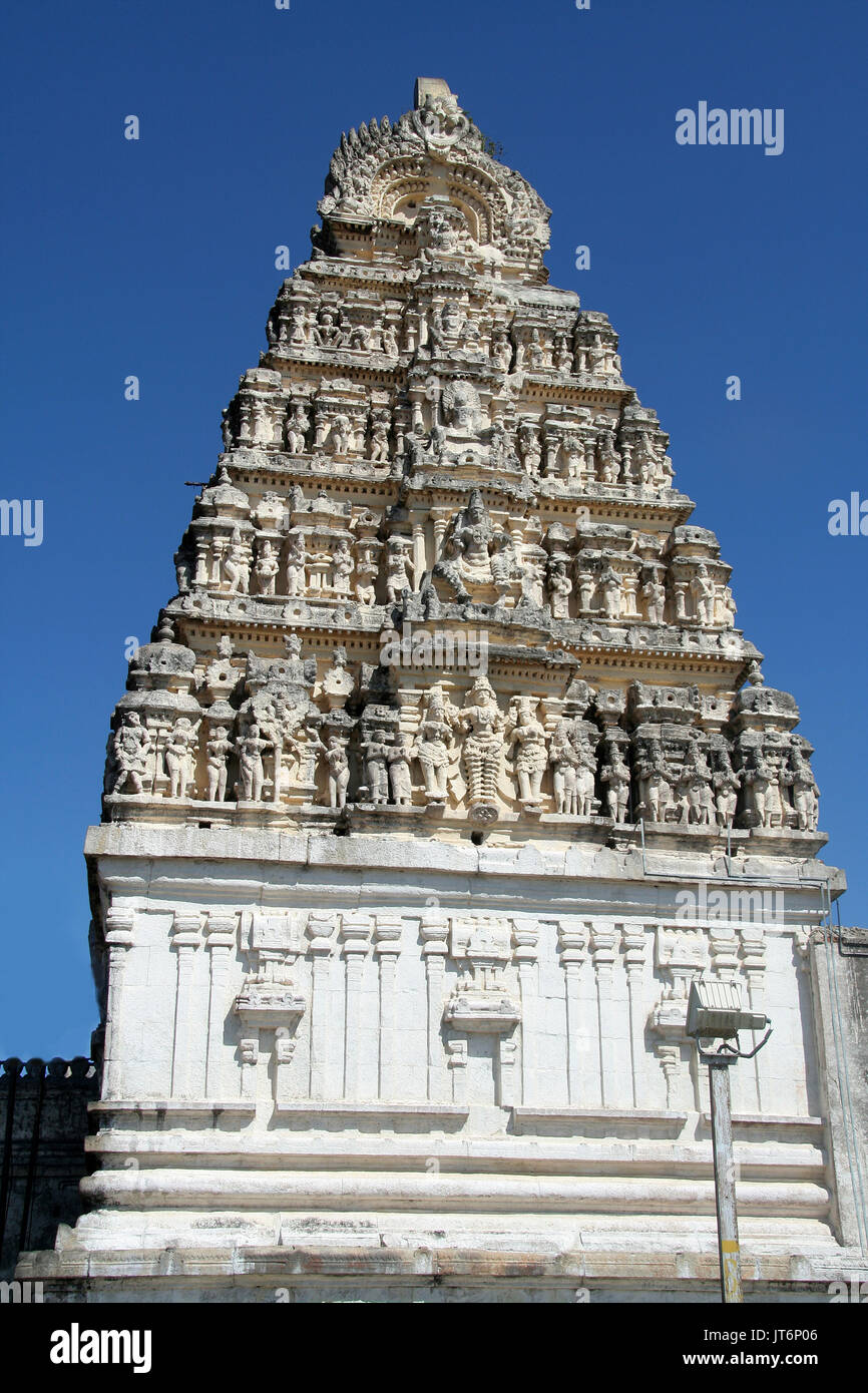 Melkote temple hi-res stock photography and images - Alamy