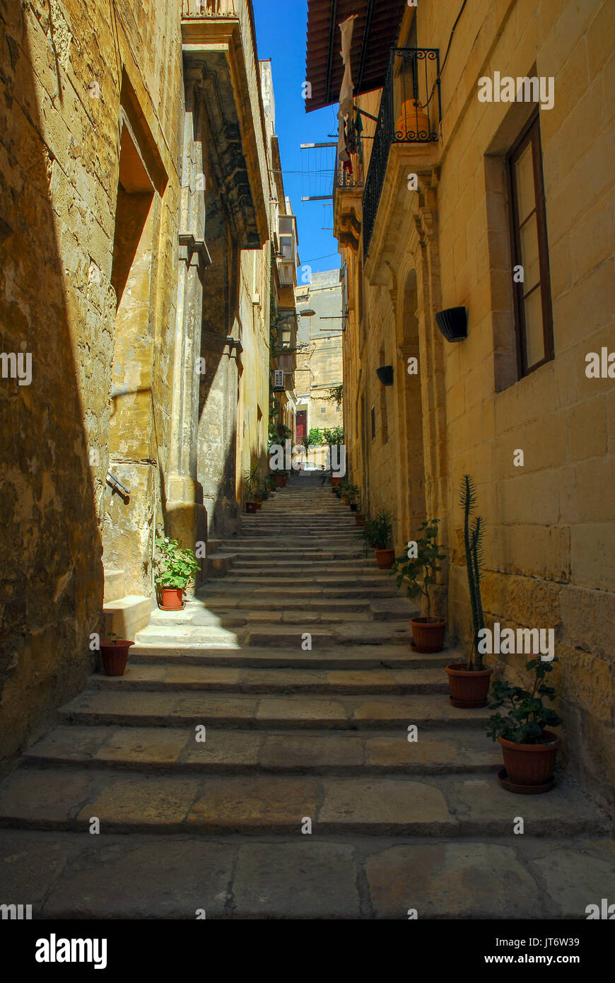 Birgu streets hi-res stock photography and images - Alamy