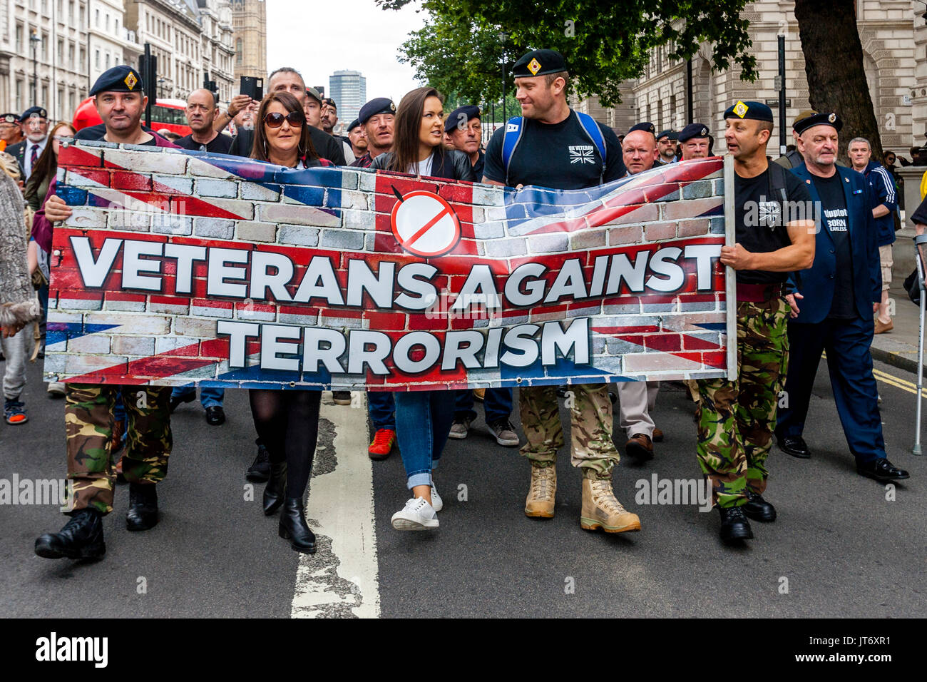 British army pride flag hi-res stock photography and images - Alamy
