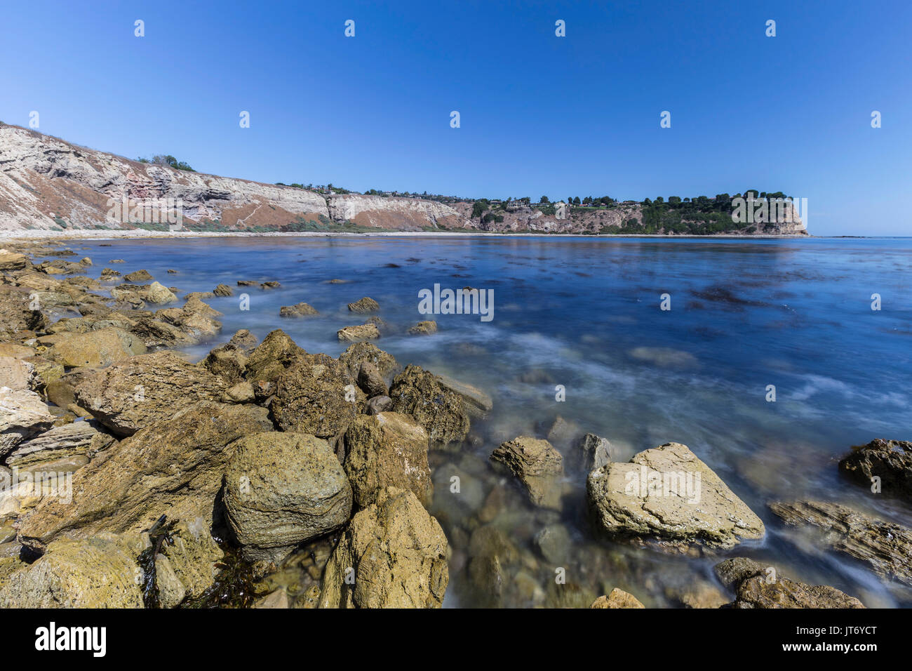 Lunada Bay with motion blur waves in the Palos Verdes Estates area of ...