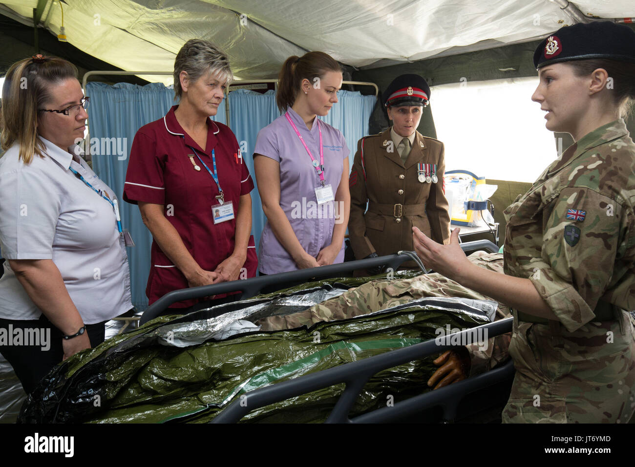 Reservist Troops from the Army's Birmingham based 202 (Midlands) set up ...