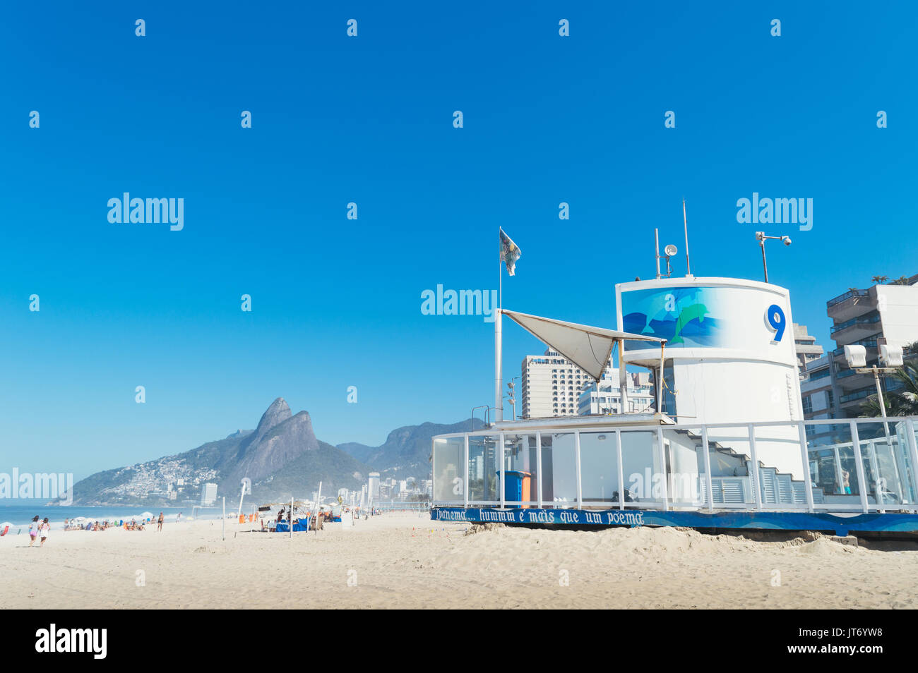 Rio de janeiro skyline vertical hi-res stock photography and images - Alamy