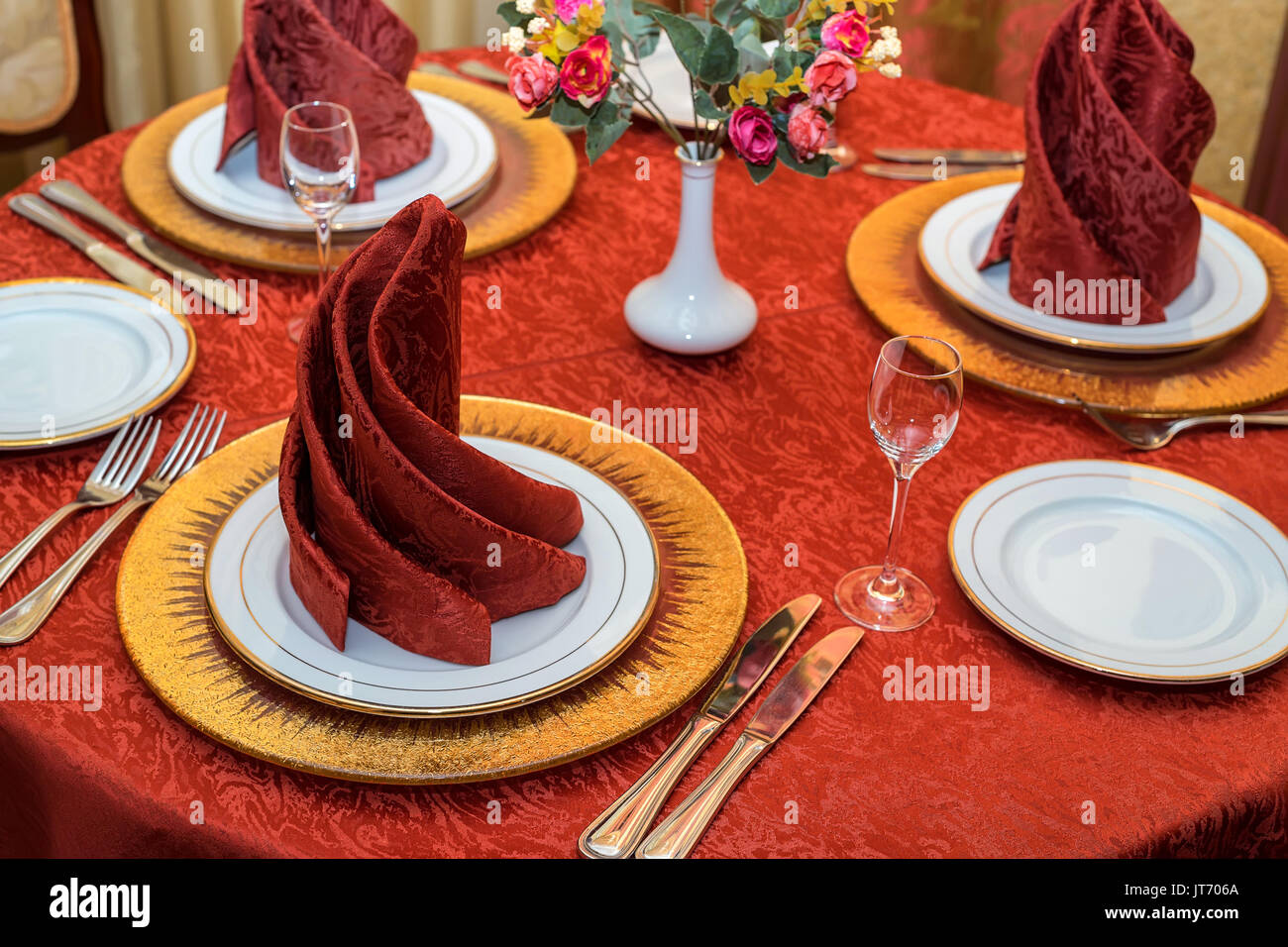 Catering table set service and glasses Stock Photo - Alamy