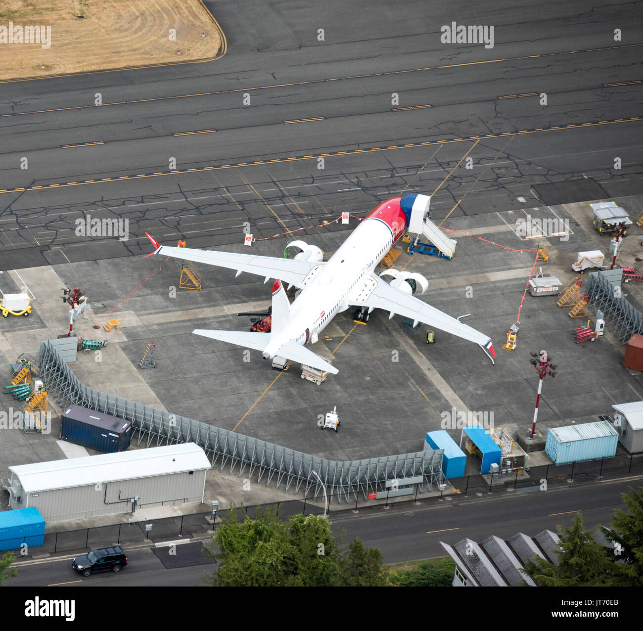 Aerial view of Boeing 737 airplanes under construction at Renton ...