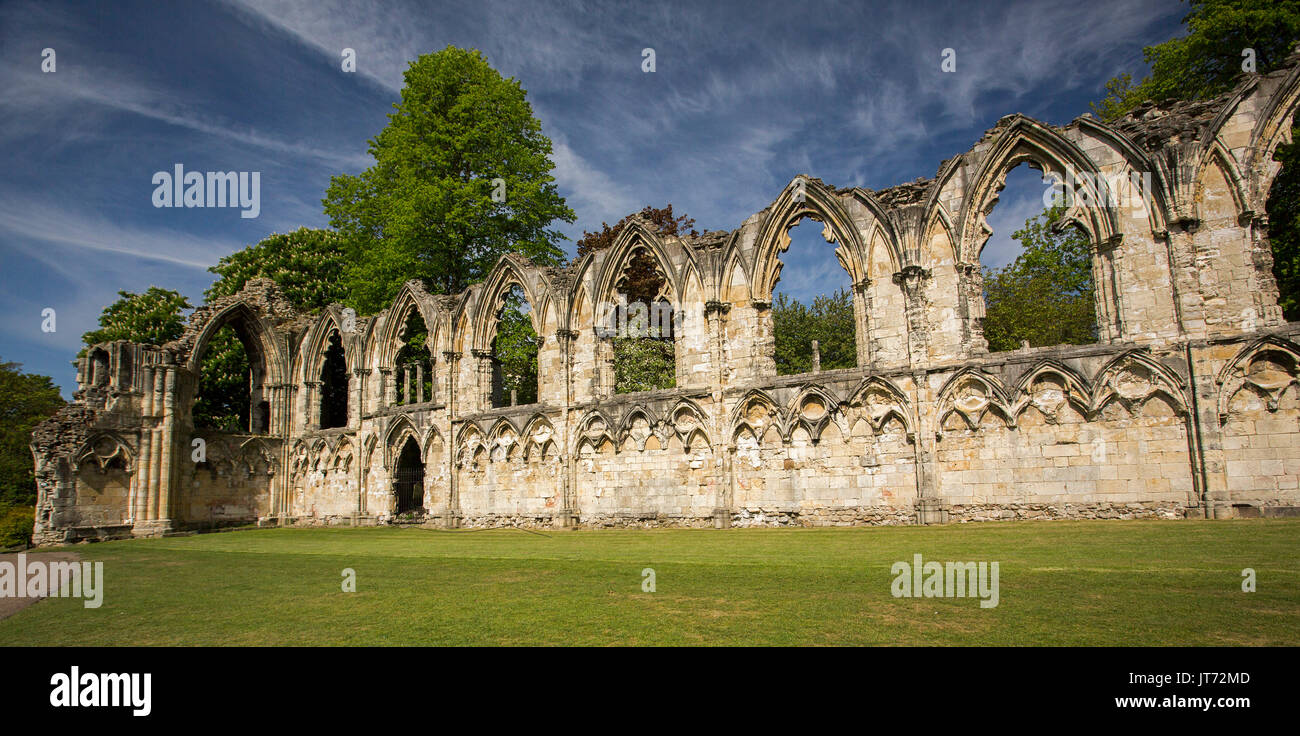 Remains of st marys abbey hi-res stock photography and images - Alamy