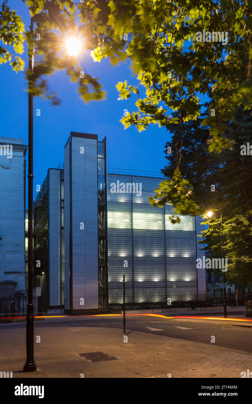 The british museum night hi-res stock photography and images - Alamy