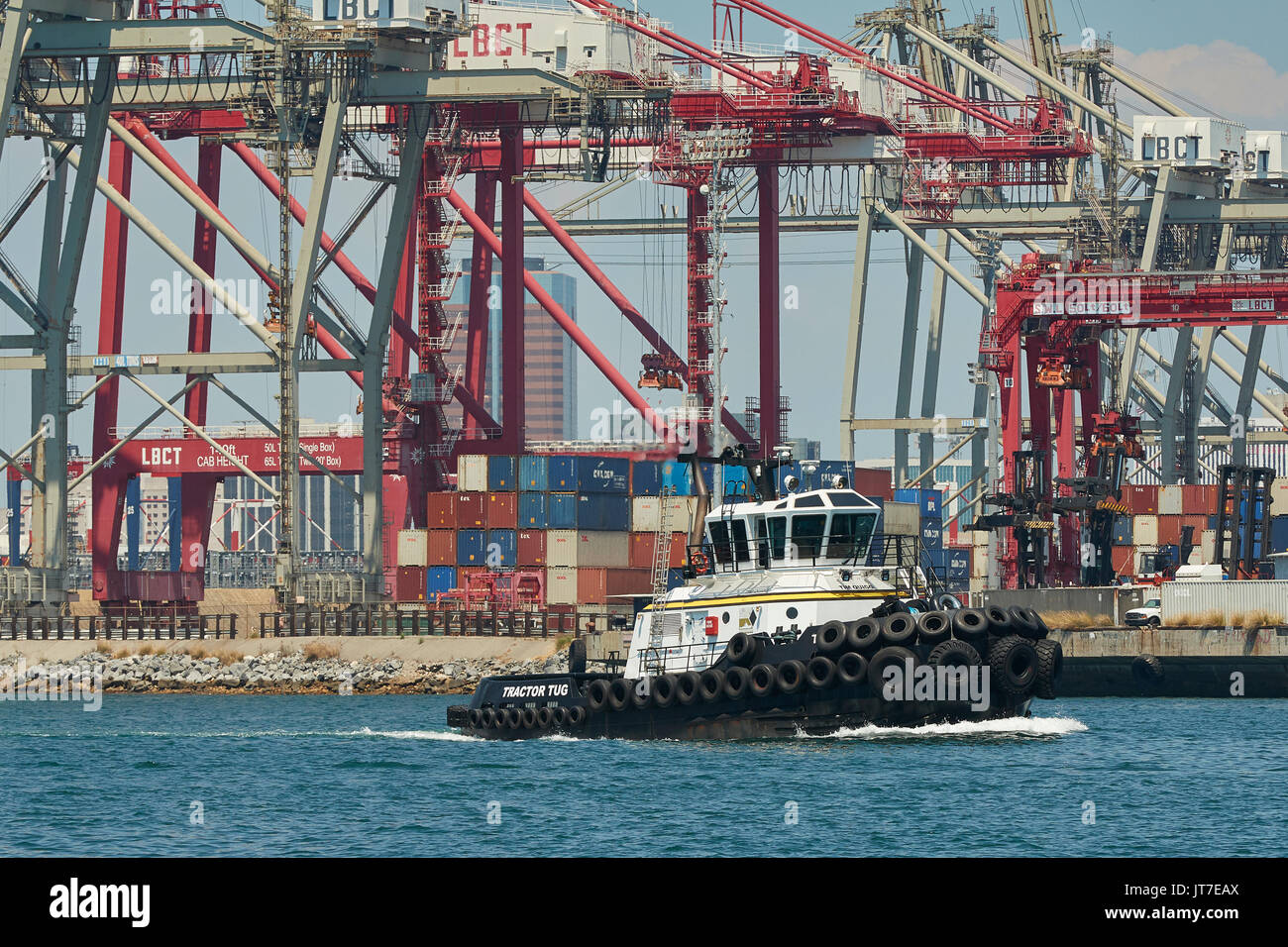 Millennium Maritime Tractor Tug, TIM QUIGG Under Way In The Long Beach ...