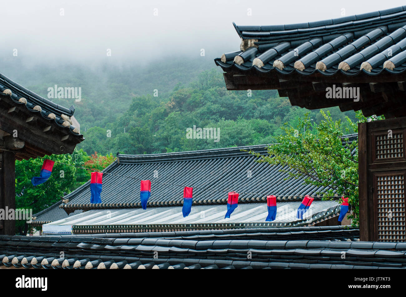 Namsan hanok hi-res stock photography and images - Alamy