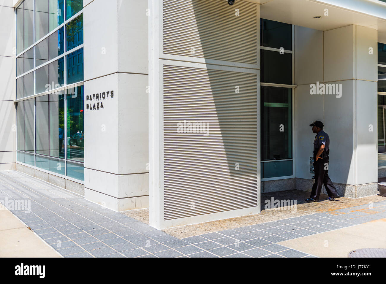 Washington DC, USA - July 3, 2017: Policeman security guard standing by ...