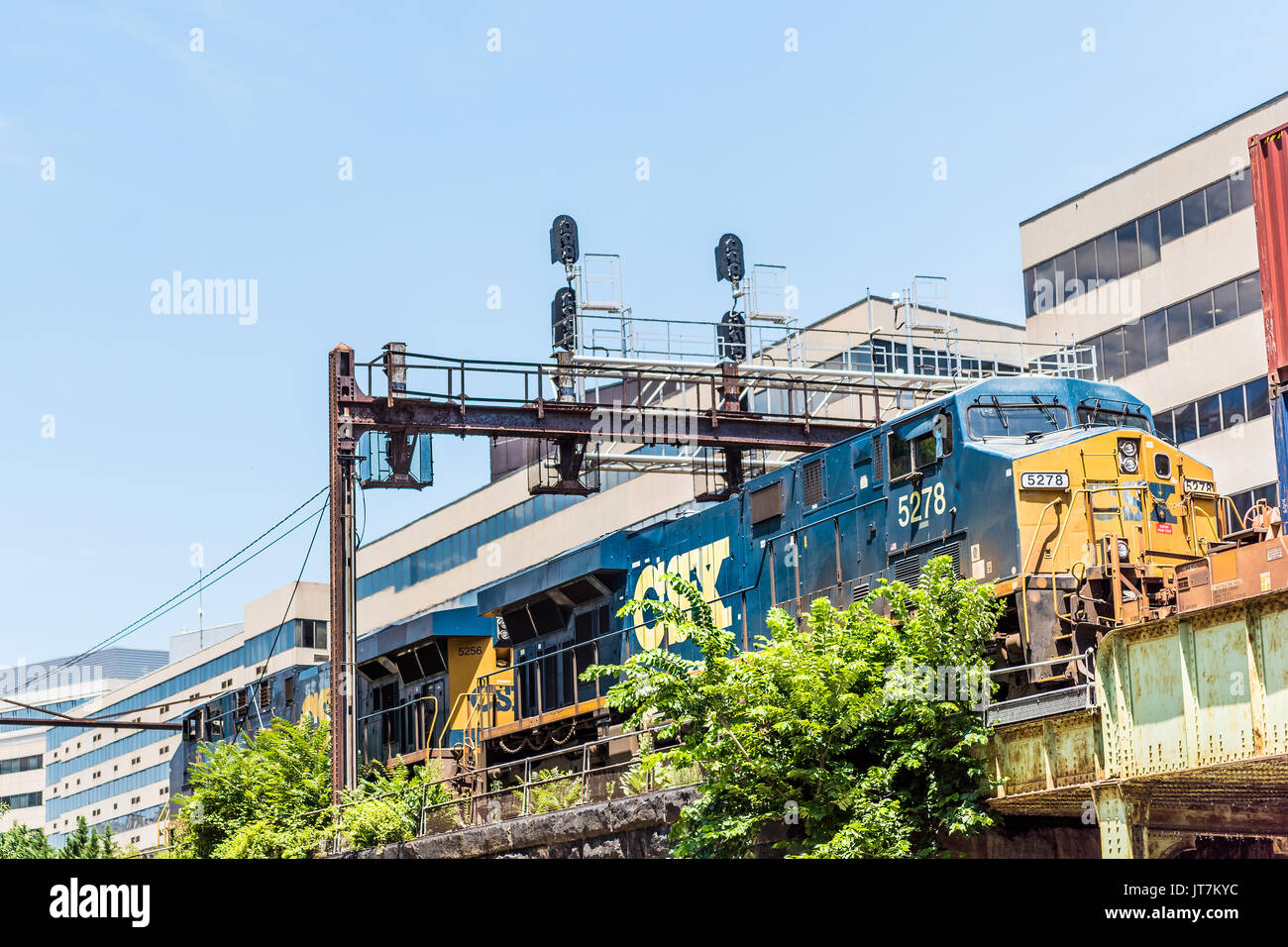 Csx railroad bridge hi-res stock photography and images - Alamy