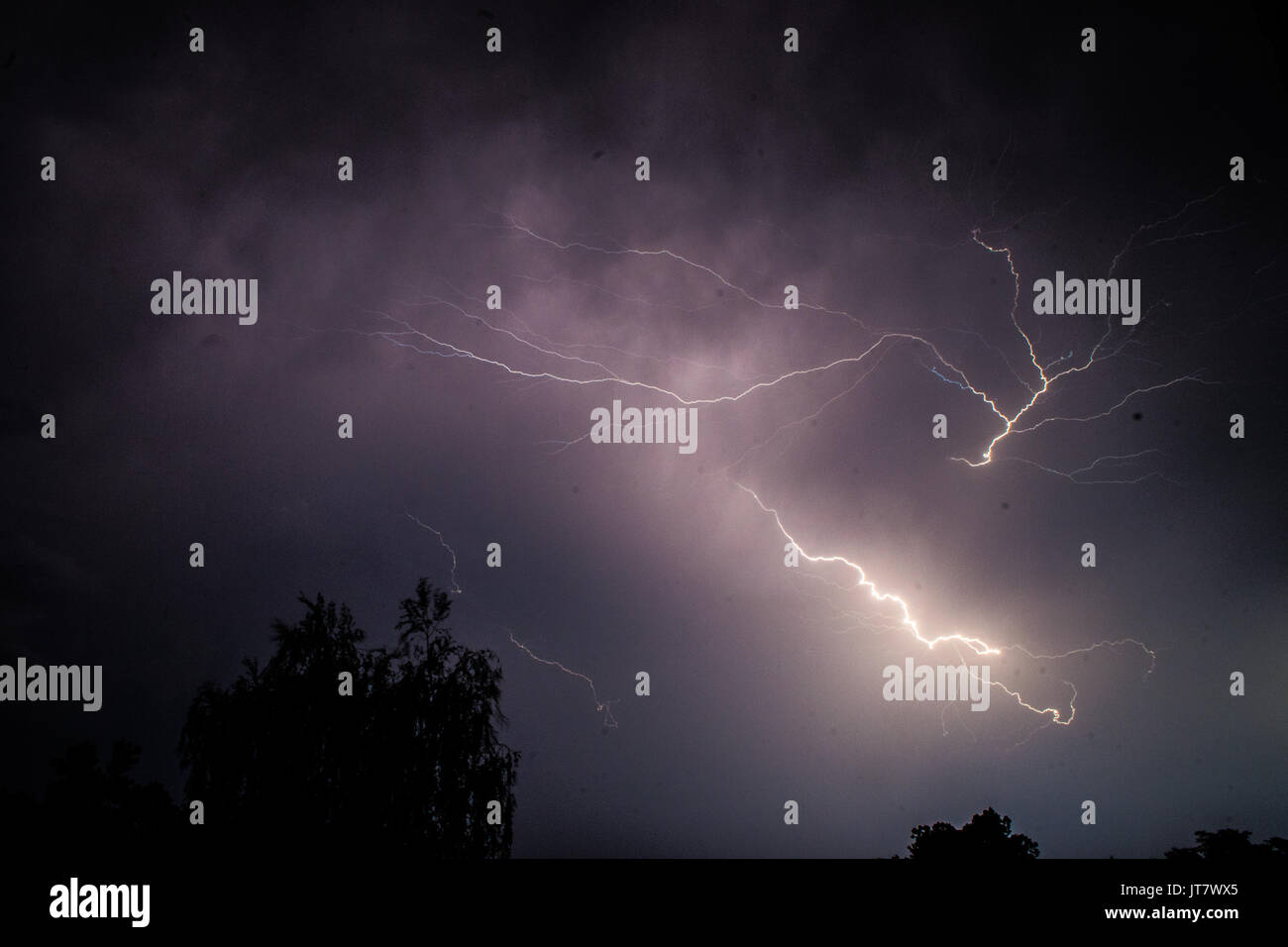 Zeus lightning bolt hi-res stock photography and images - Alamy