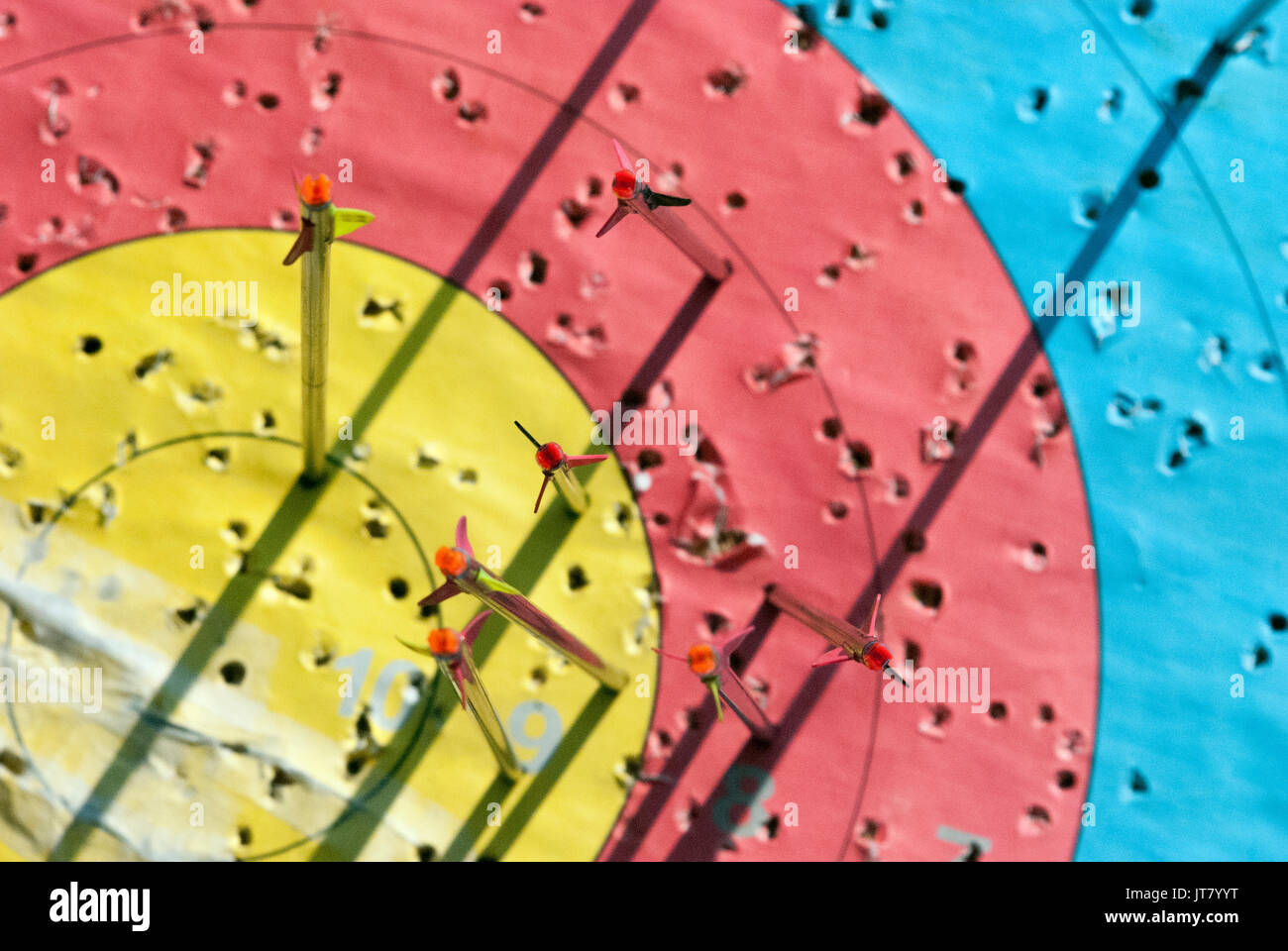 Nocking point on an arrow hi-res stock photography and images - Alamy