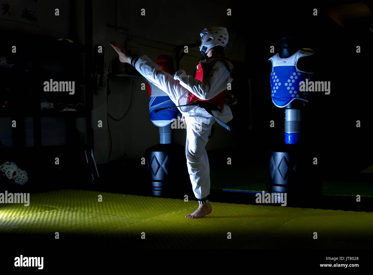 Taekwondo sticking kick hi-res stock photography and images - Alamy