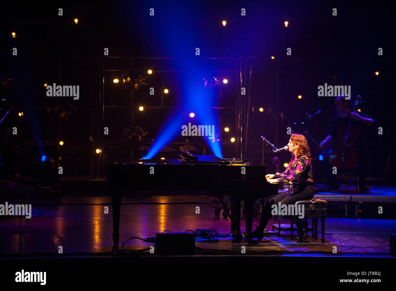 Russian singer and pianist hi-res stock photography and images - Alamy