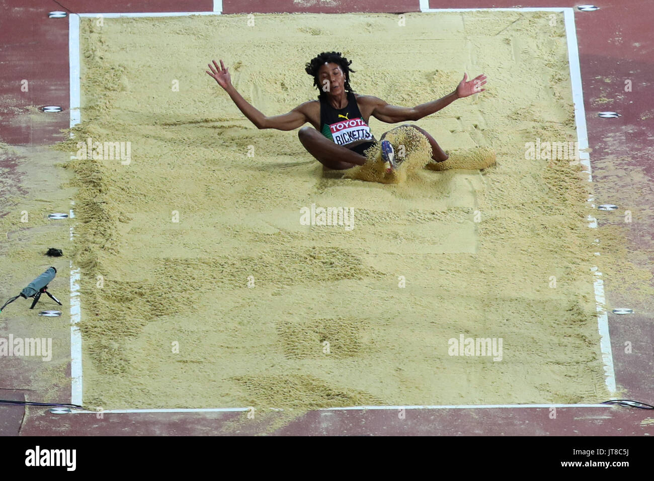 Shanieka ricketts triple jump hi-res stock photography and images - Alamy