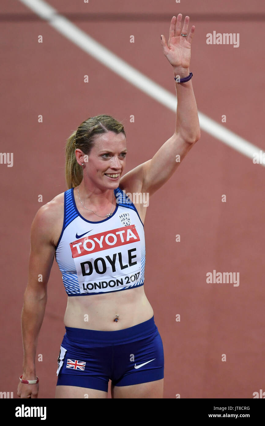 London, UK. 7 August 2017. Eilidh Doyle (GB) waves to the crowd after ...