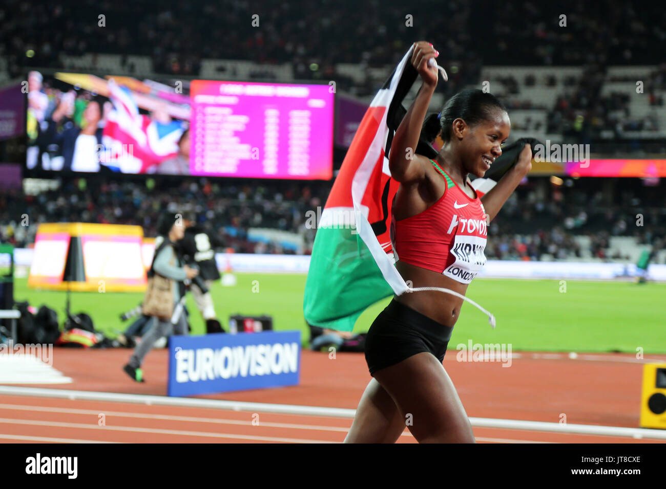 London Uk 07 Aug 17 Faith Chepngetich Kipyegon Of Kenya Celebrating