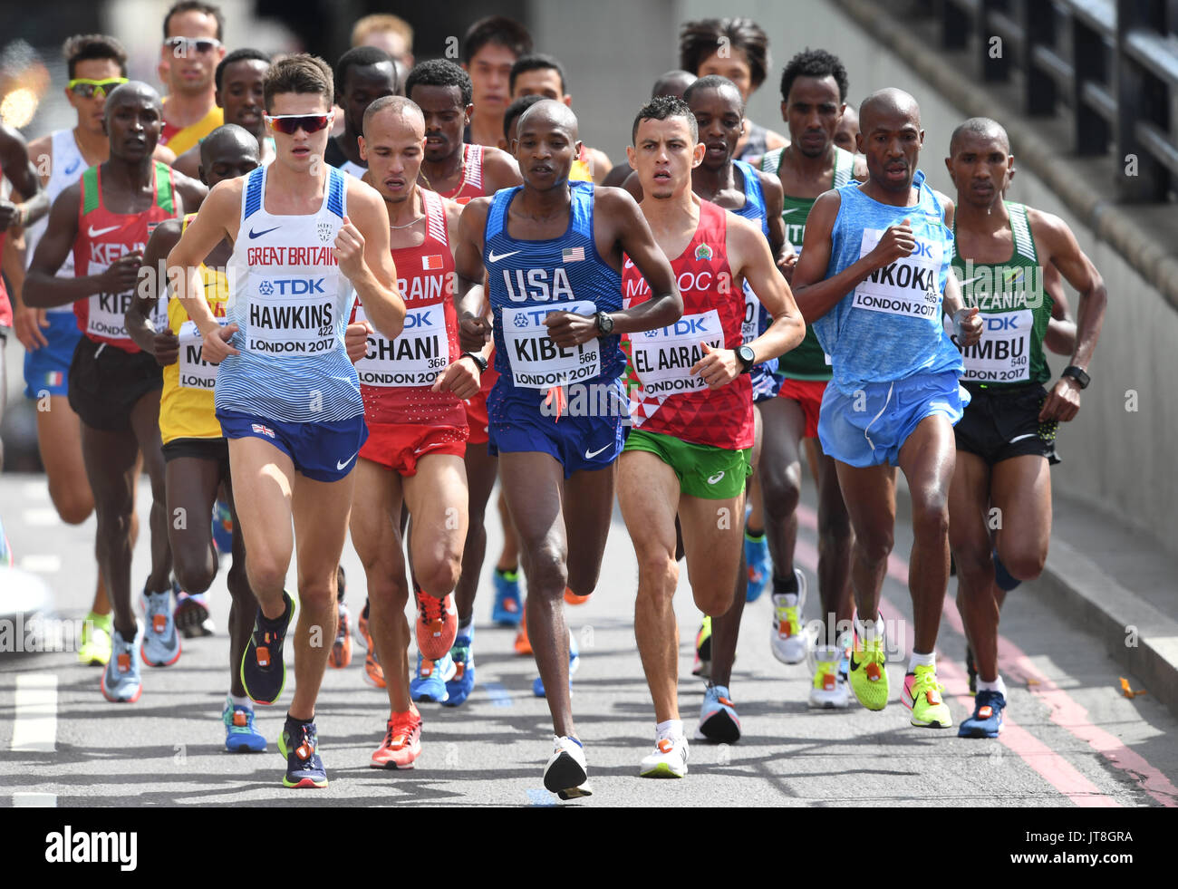Callum Hawkins (GBR) and Elkanah Kibet (USA) lead the marathon in the ...
