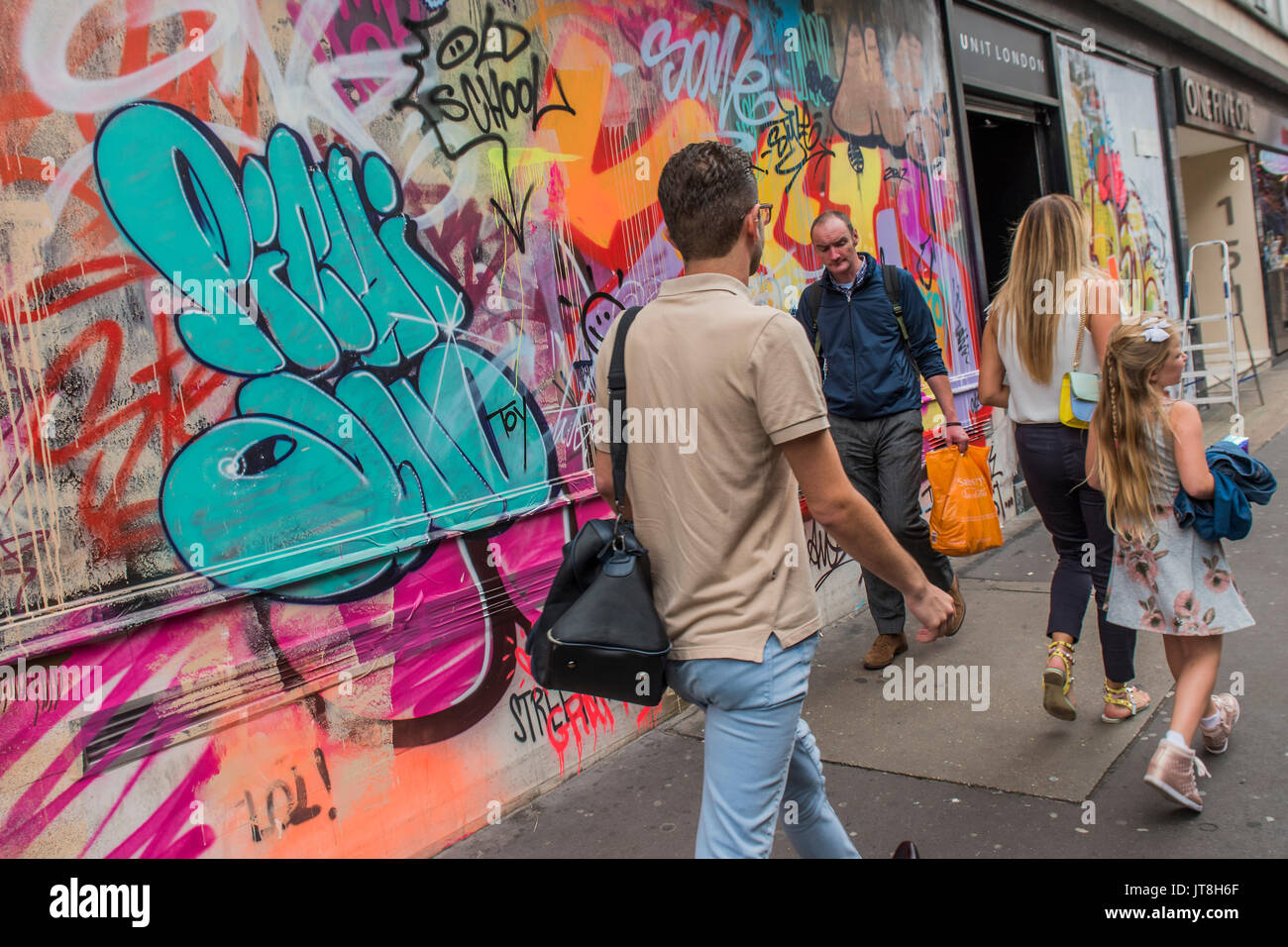 Unit london art gallery hi-res stock photography and images - Alamy