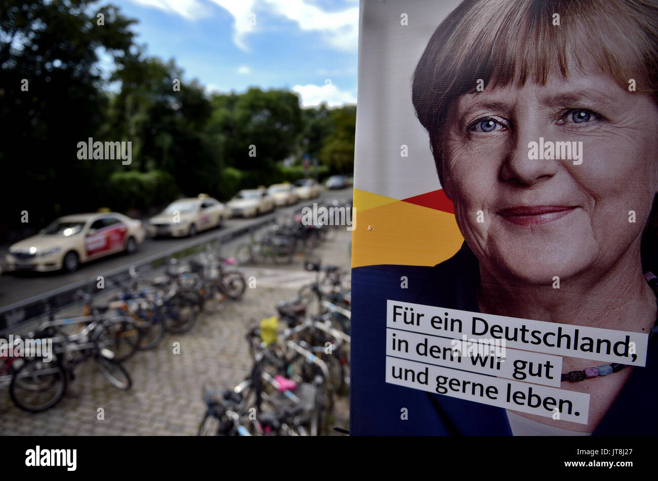 Berlin, Germany. 8th Aug, 2017. A CDU campaign poster for the 2017 ...