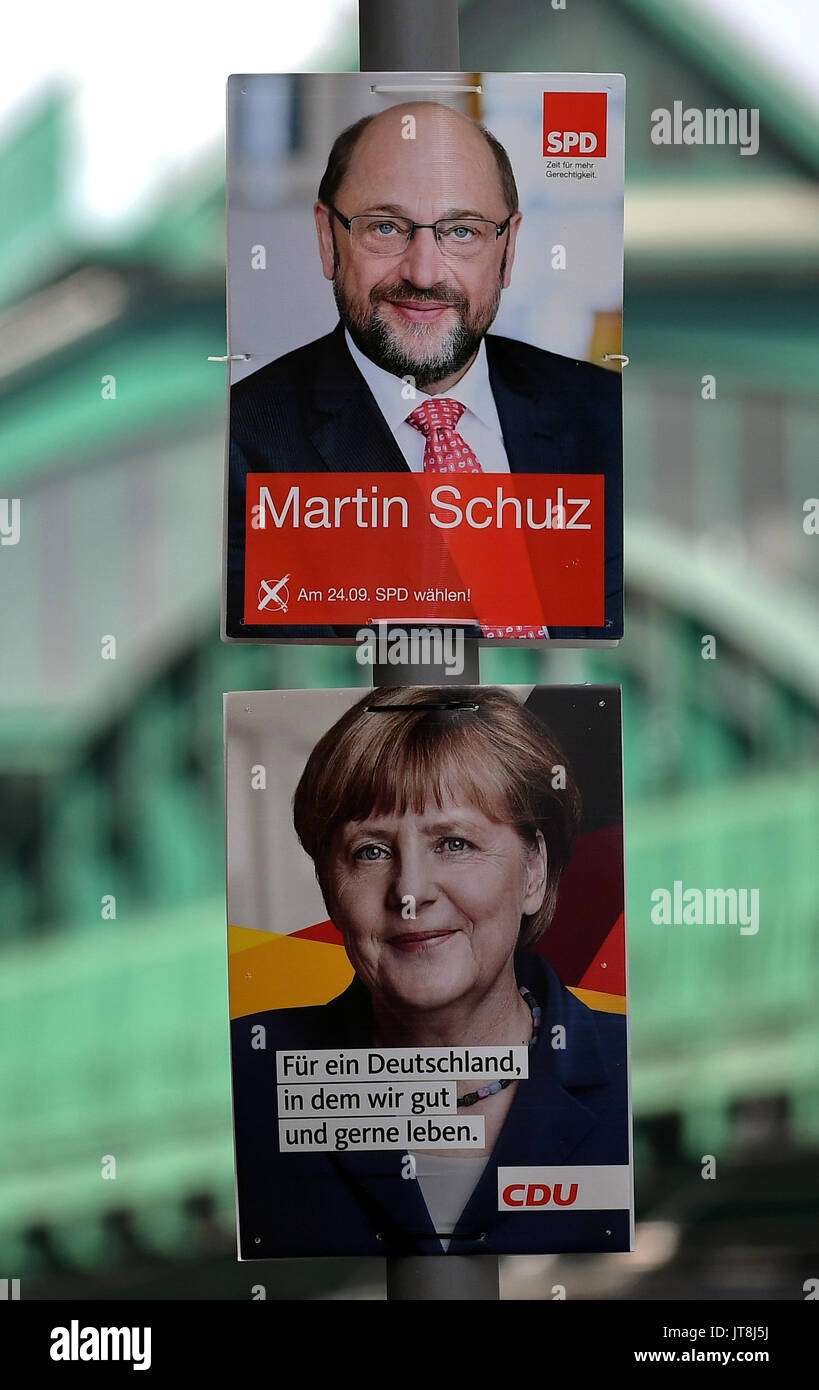 Berlin, Germany. 8th Aug, 2017. Campaign poster for the 2017 German ...