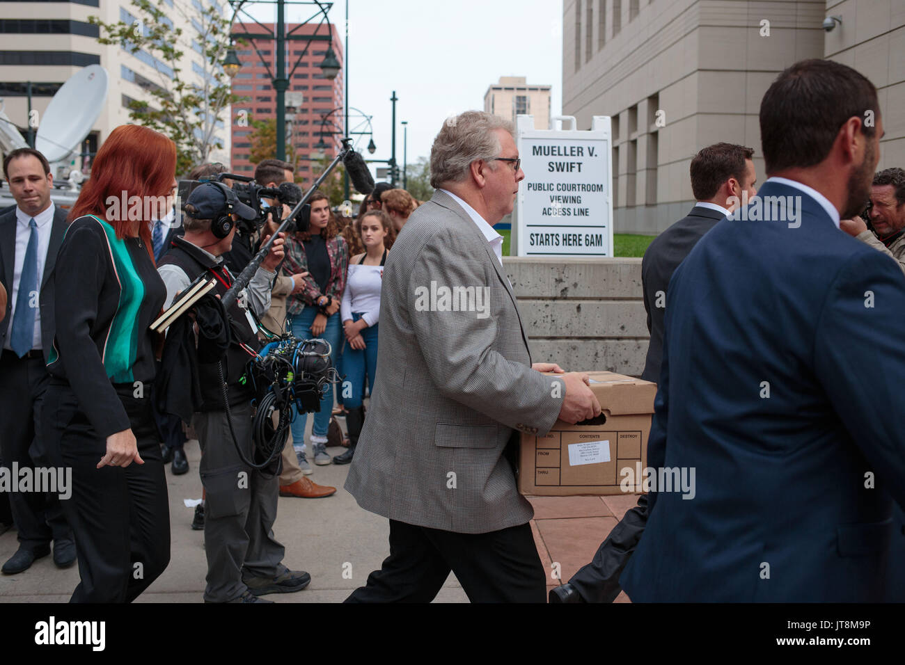 David mueller radio host hi-res stock photography and images - Alamy