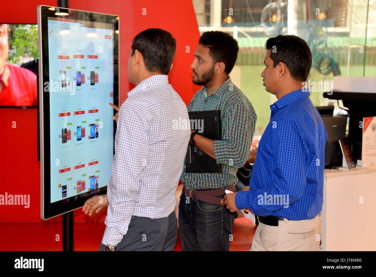 Flagship device hi-res stock photography and images - Alamy