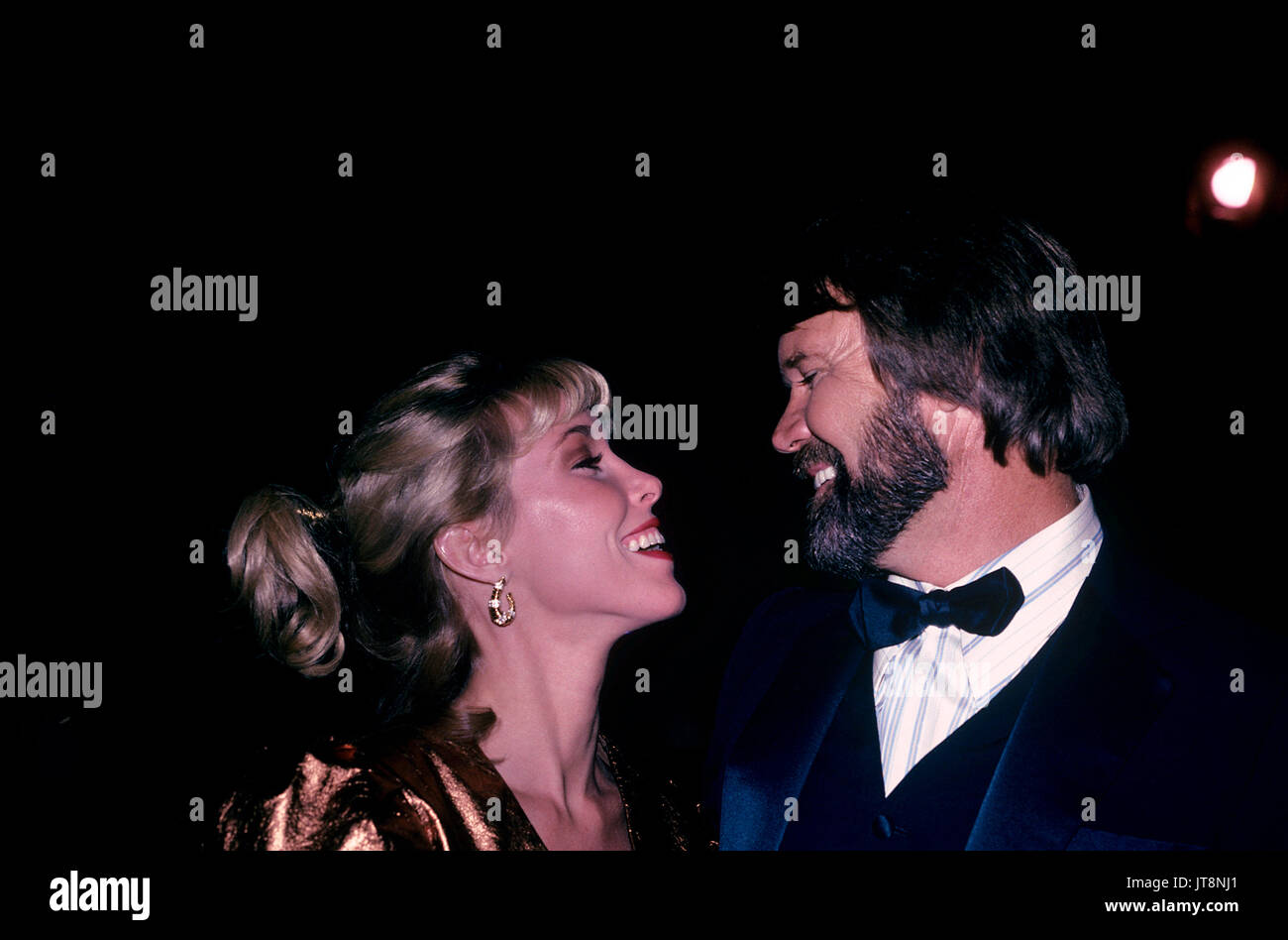 Glen Campbell & Kim Woolen pictured in 1981. © Nancy Barr Brandon ...