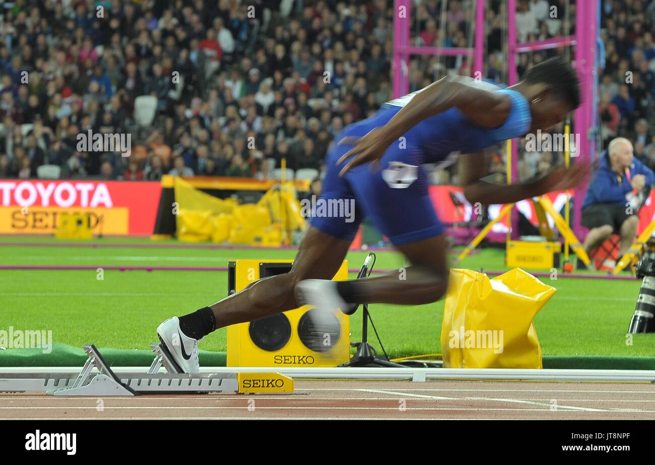 London, UK. 8th Aug, 2017. Fred KERLEY (USA) starts the mens 400m final ...
