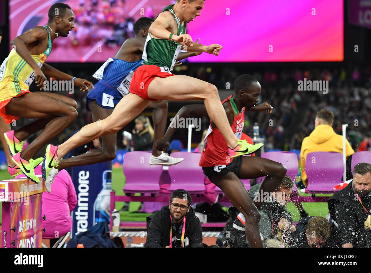 3000 metres steeplechase hi-res stock photography and images - Alamy
