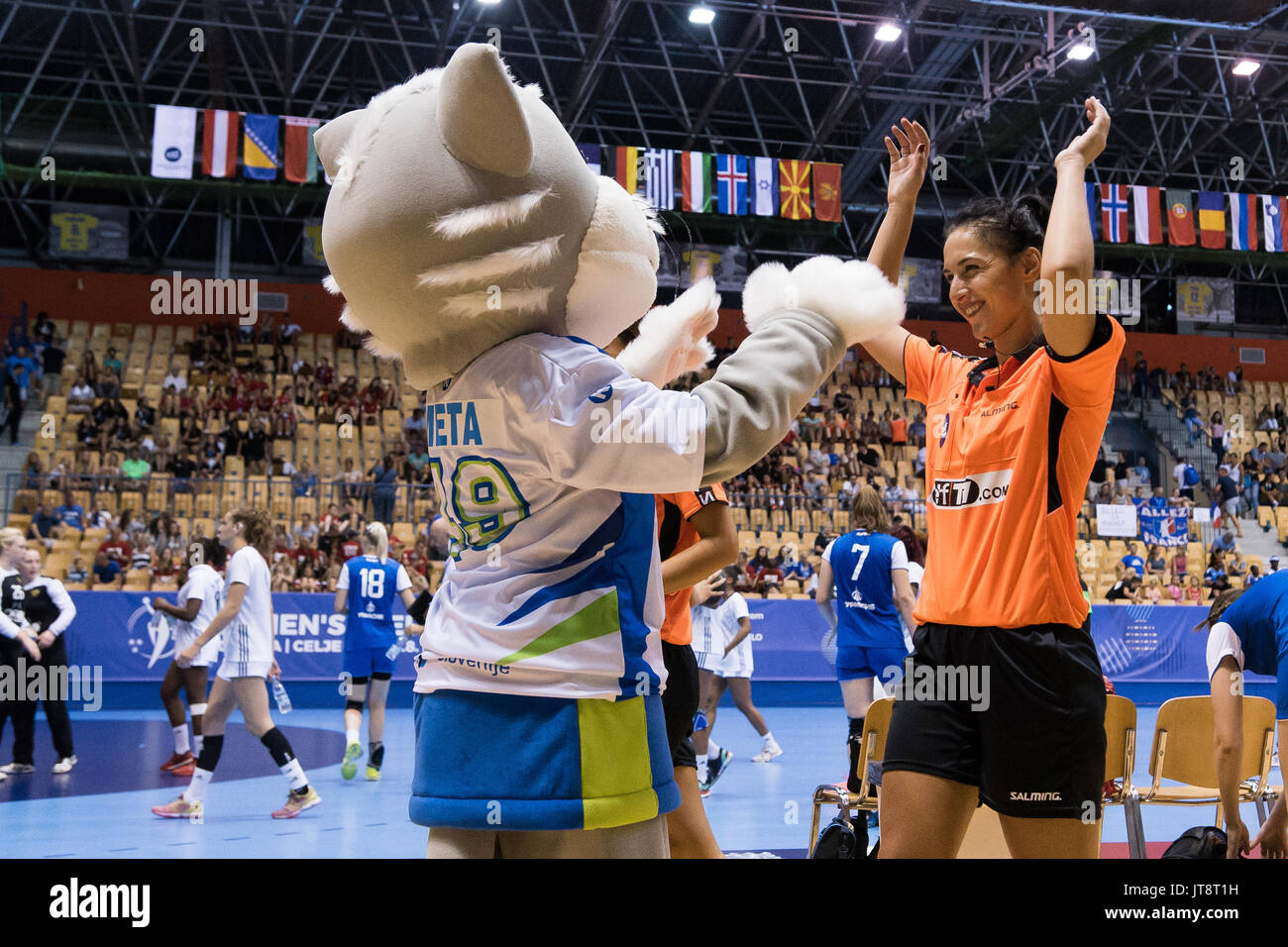 Handball referees hi-res stock photography and images - Alamy