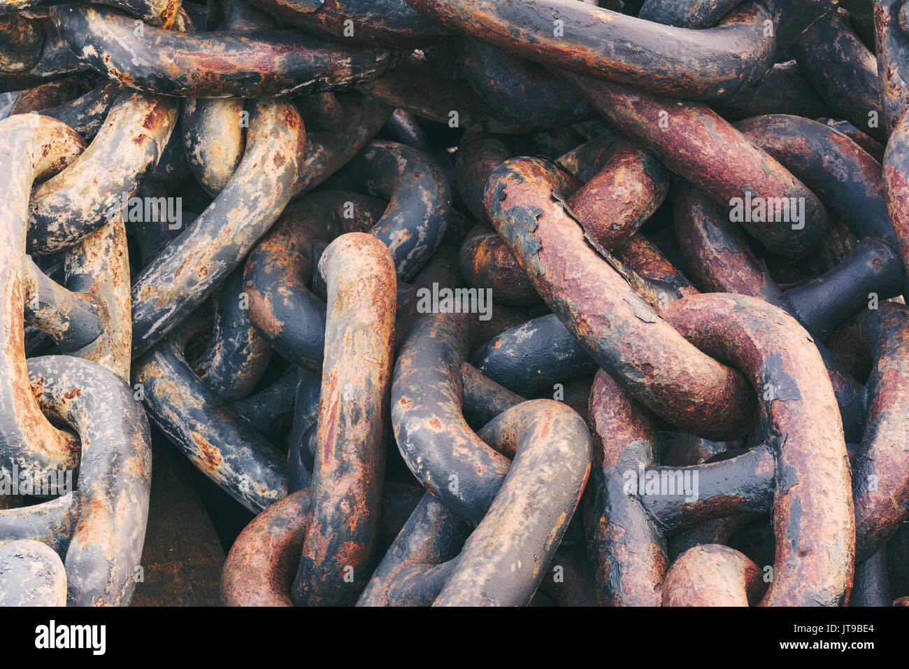 Chain background hi-res stock photography and images - Alamy