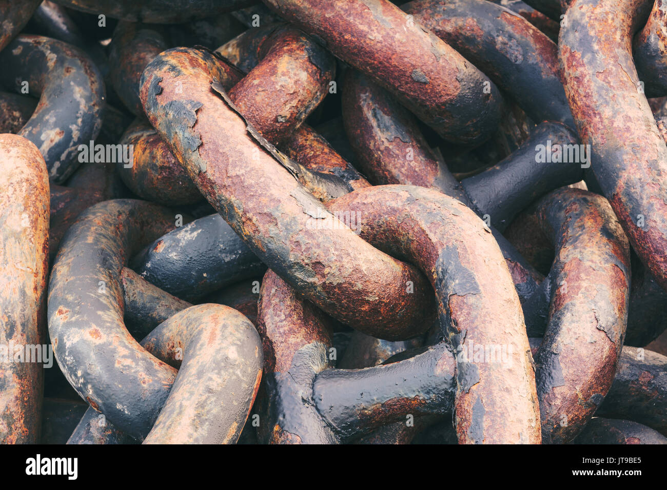 Chain background hi-res stock photography and images - Alamy